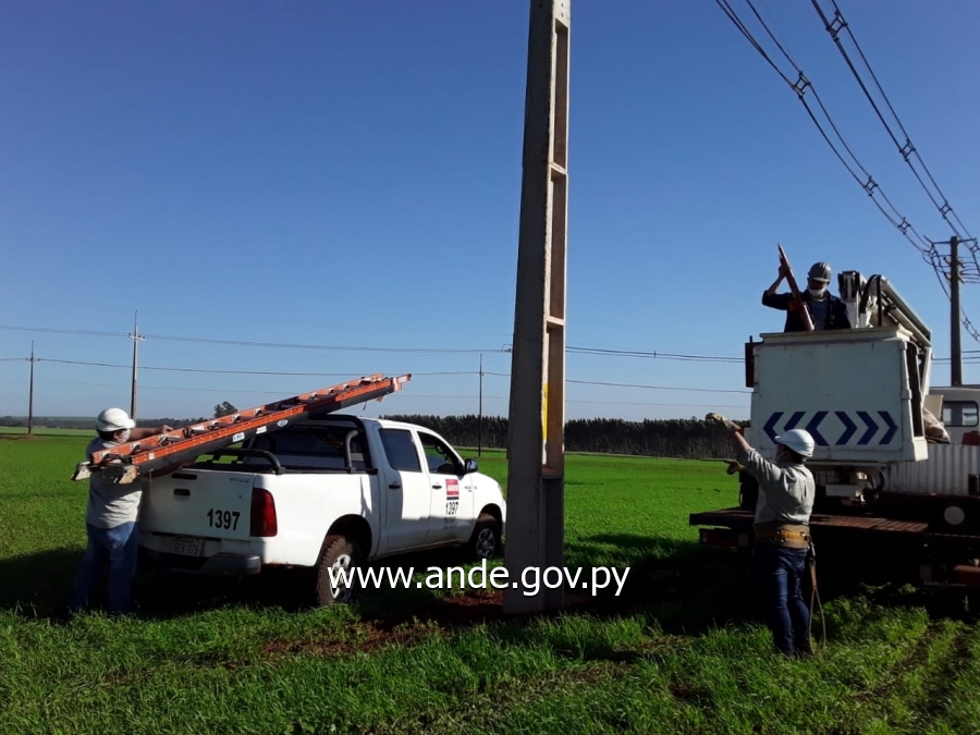 ANDE construyó 107 nuevas líneas de Media Tensión, a nivel país - ANDE